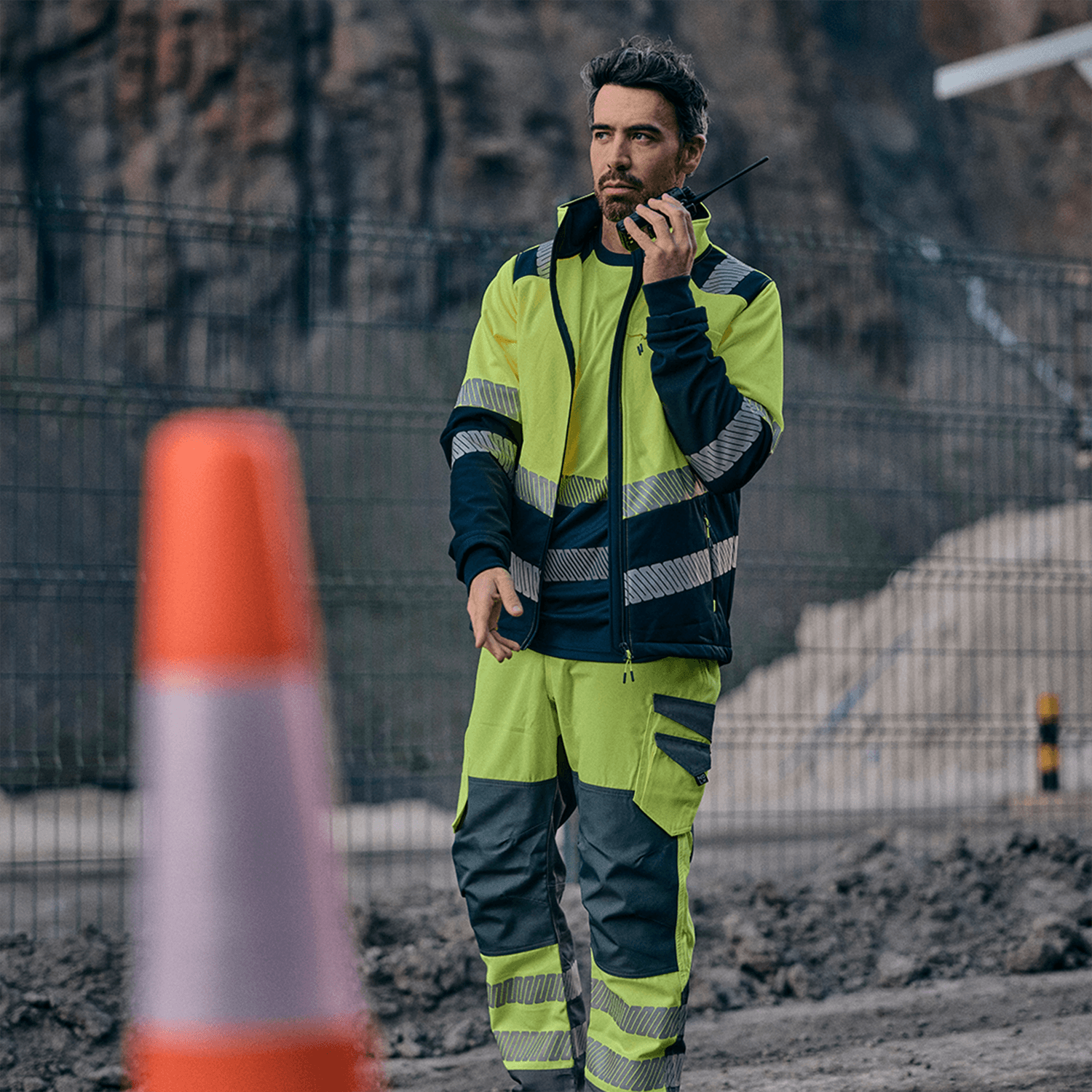 Pantalon Vesubio Gris/Amarillo Unisex